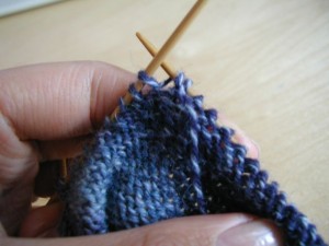as promised: a short-row heel tutorial